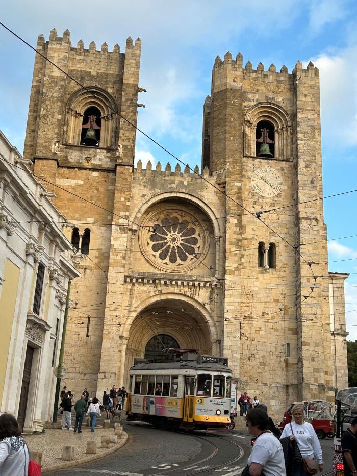 Suzanne Nelson | Travelog for THE LIBRARIANS OF LISBON – Fresh Fiction